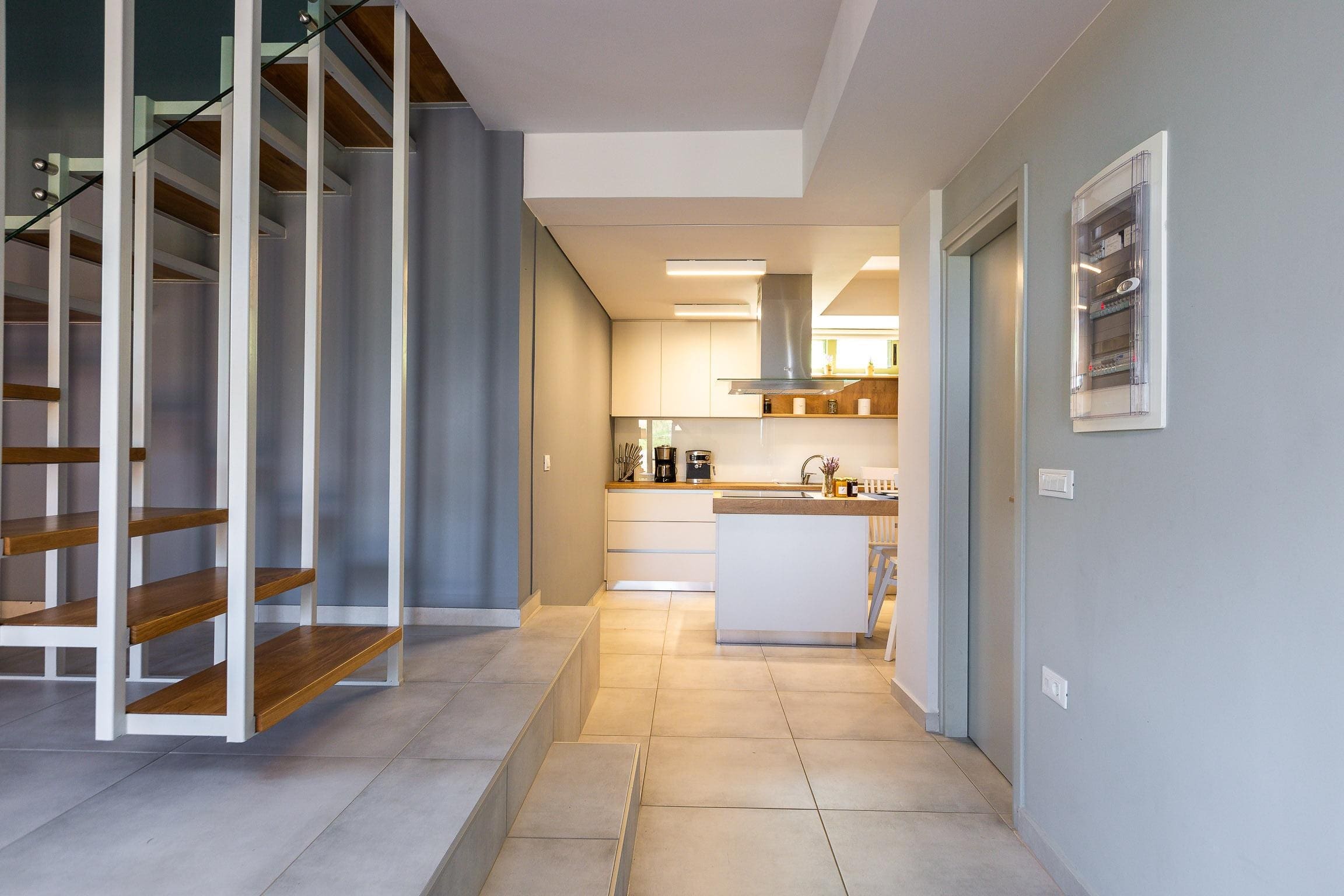 Rent Holiday Home Rent Villa Mountbatten Tiger Iron Crete - Excellence ...