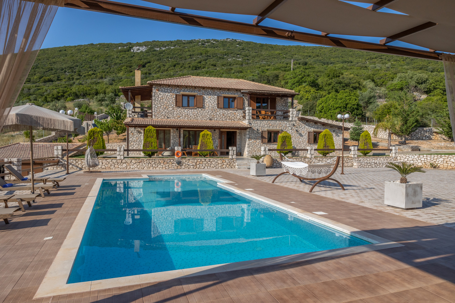 Rent Holiday Homes Rent Villa Doris Greece - Excellence Luxury Villas